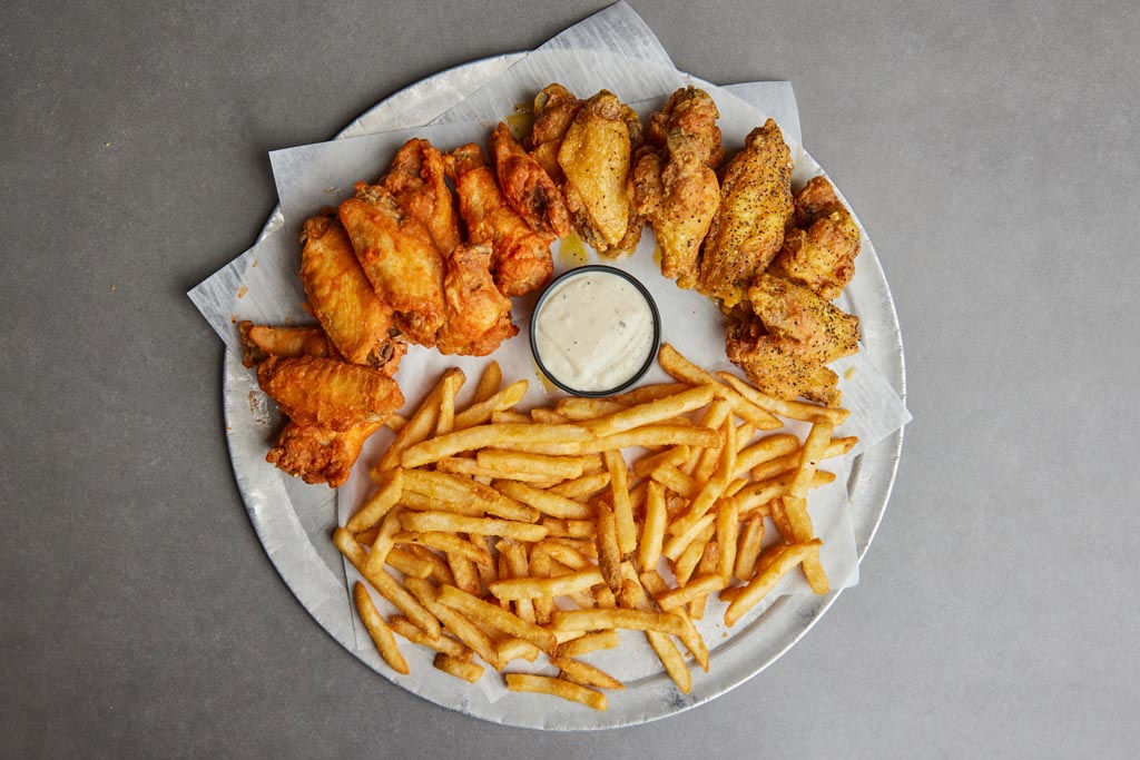 What to Eat | Gourmet Restaurant Menu | Stars and Strikes