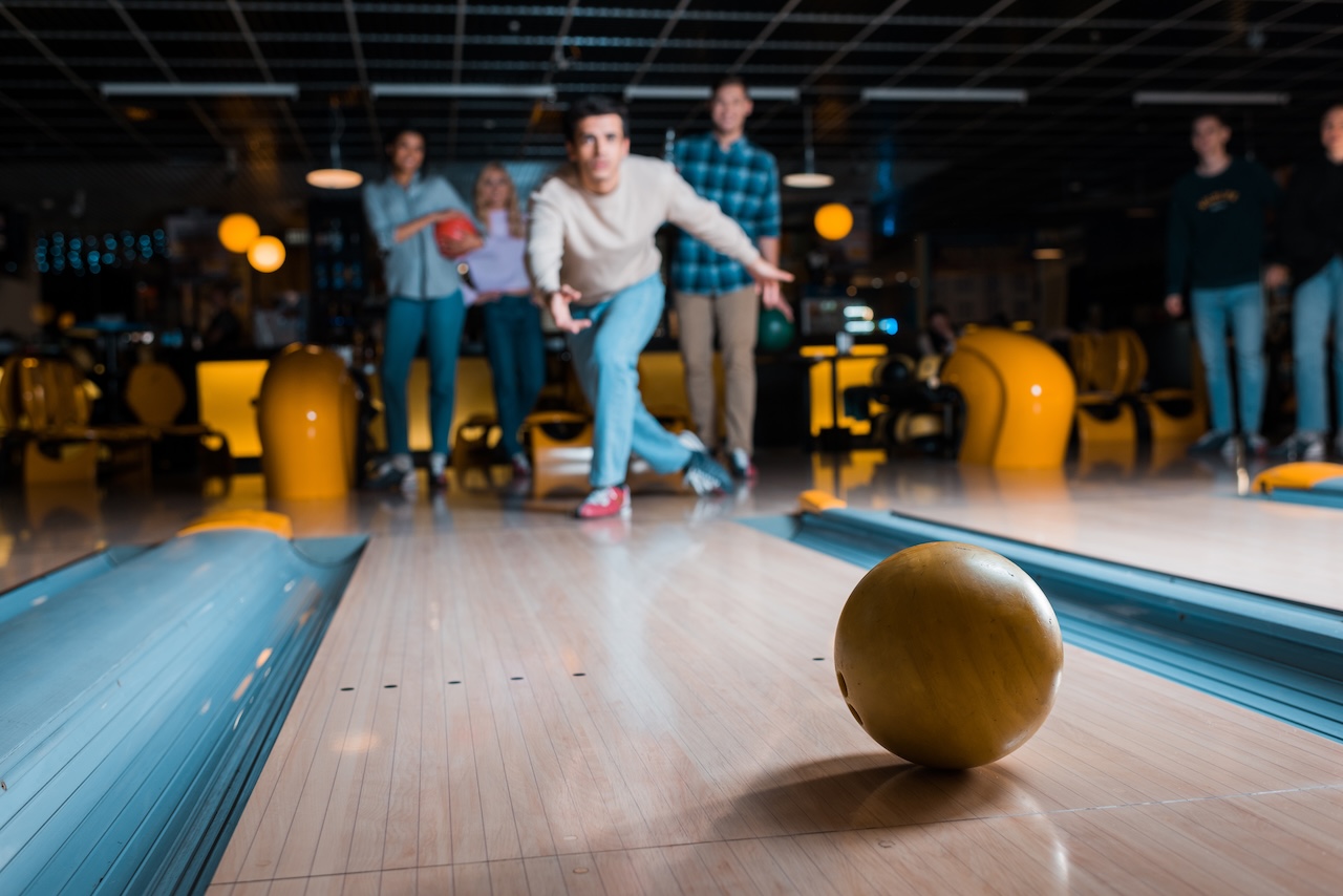 Your Bowling Terms Glossary Before Playing a Game - Stars and Strikes
